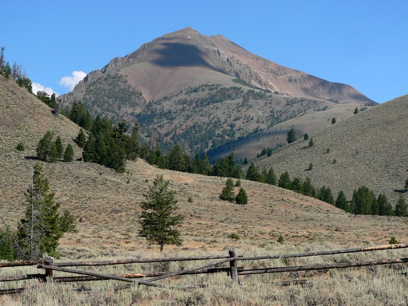 Smiley Mountain from camp in the morning.